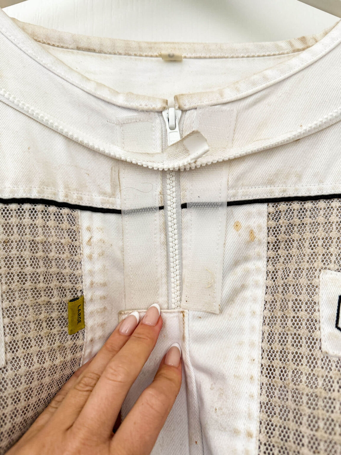 Washing & Maintaining Your Beekeeping Suit: A Step By Step Guide ...